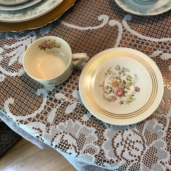Royal China Inc | Dining | 93s Vintage Royal China Inc 22k Gold Fine ...